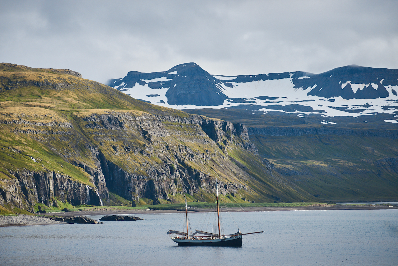 Tecla: Port Stanley (FK) - Port Stanley (FK) | AS10432 - Windseeker